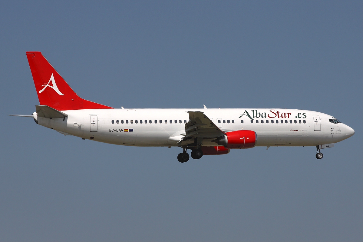 Albastar: nuevos aviones y uniformes - Noticias Airline92 Compañías ...